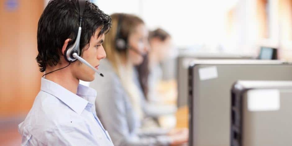 Onshore vs Offshore Call Centers: Understanding the Key Differences and ...
